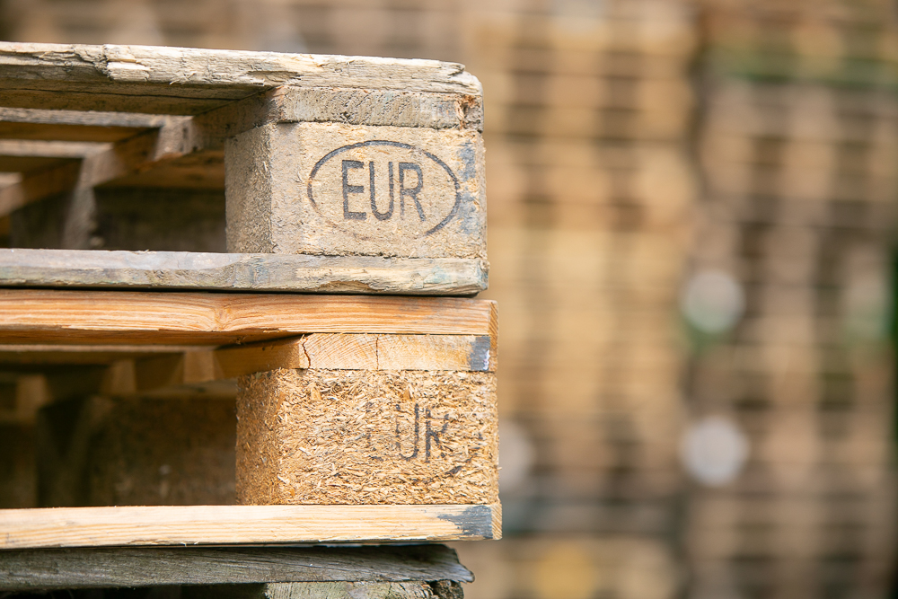 Pallet Collection Service - We Collect Your Used Pallets